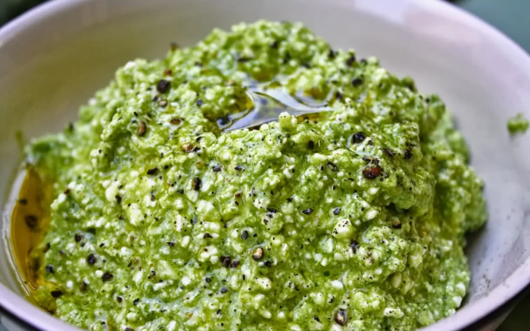 Girit Ezmesi Tarifi & Fesleğenli Girit Ezmesi Nasıl Yapılır? | Ege ...